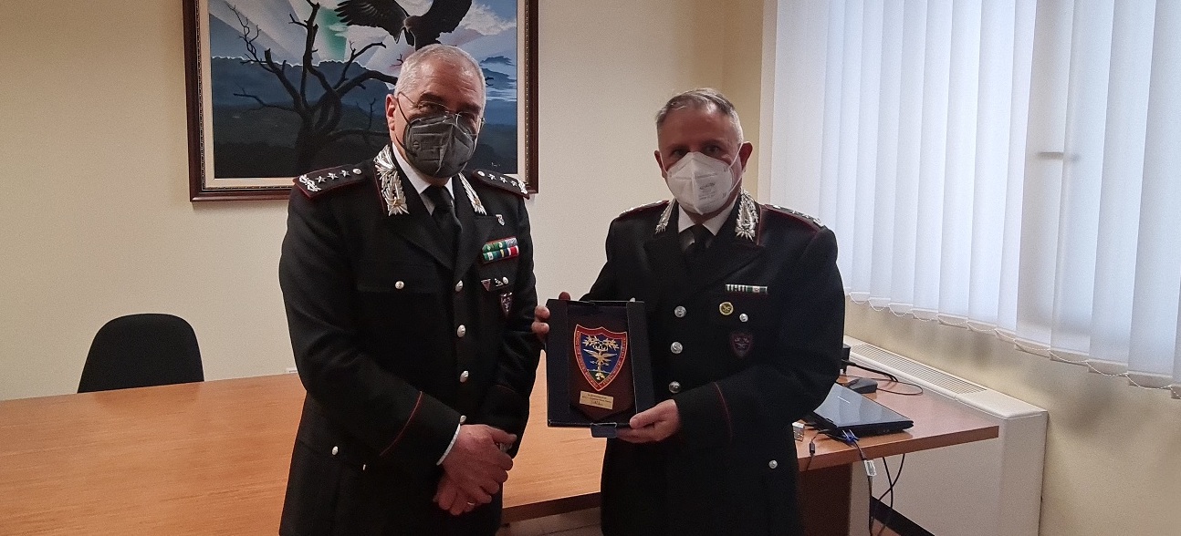 Il Generale C.A. Pietro Marzo in visita ai reparti dei Carabinieri Forestale del Piemonte ...